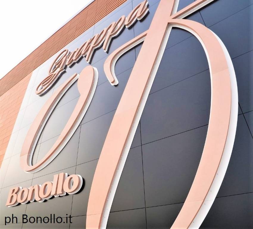 Coccole OF Bonollo, dolce fusione di cioccolato e Grappa OF Amarone ...